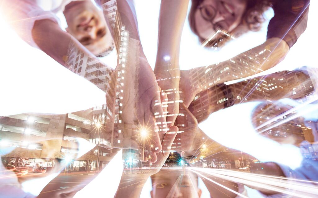 Construyendo un futuro mejor juntos - Gobernemos - InterServicios